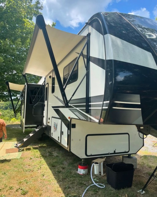 Solera Awnings Website: RV Awnings, Slide Toppers